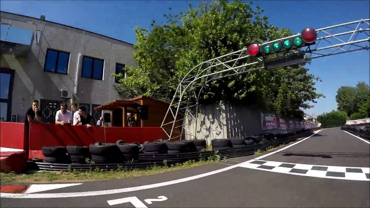 10 minuti noleggio Mondokart Racing Speedway 01/06/2018 - YouTube