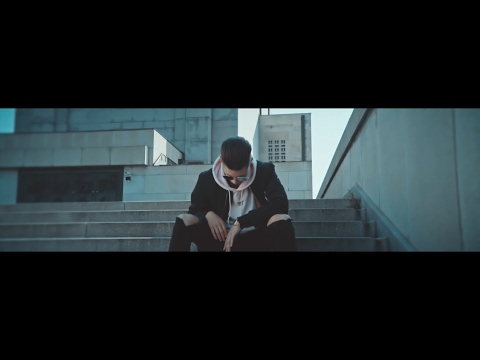 VALDO - INÍ (OFFICIAL VIDEO)