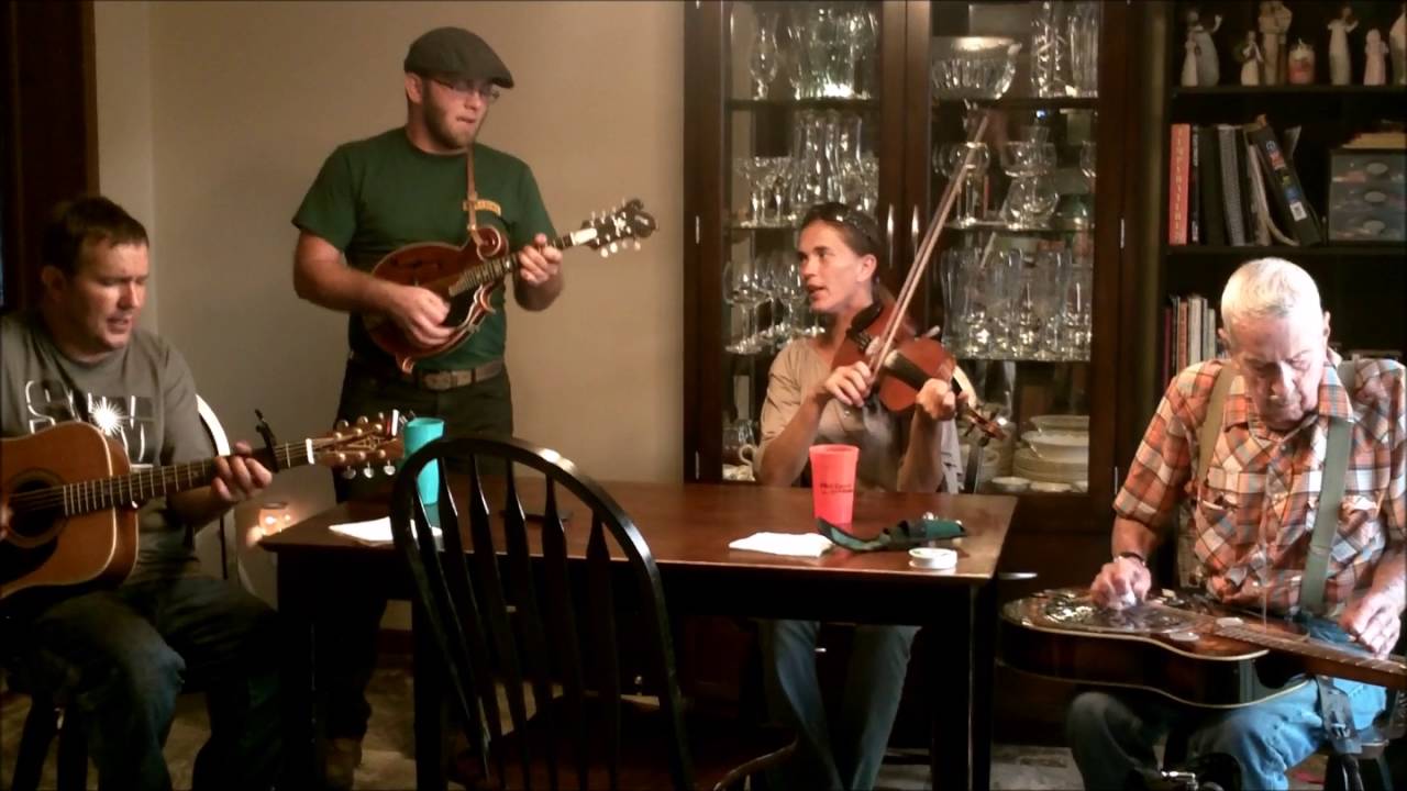 More bluegrass kitchen table jam session. - YouTube