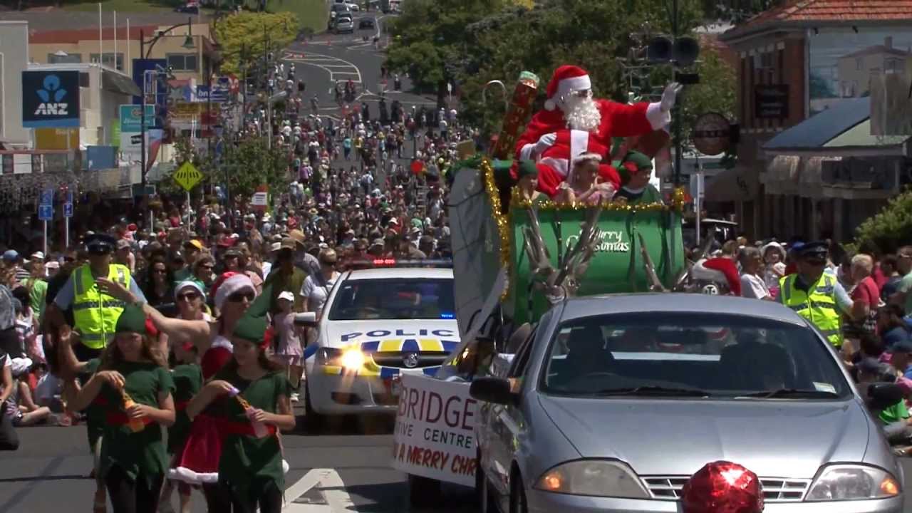 Howick Santa Parade - YouTube