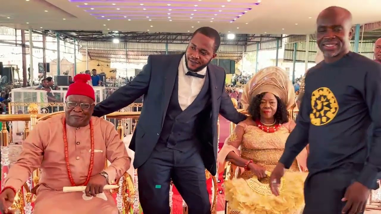SEE THE MOMENT EVANG. EBUKA OBI'S MOTHER AND FATHER ENTERED ZION GROUND ...
