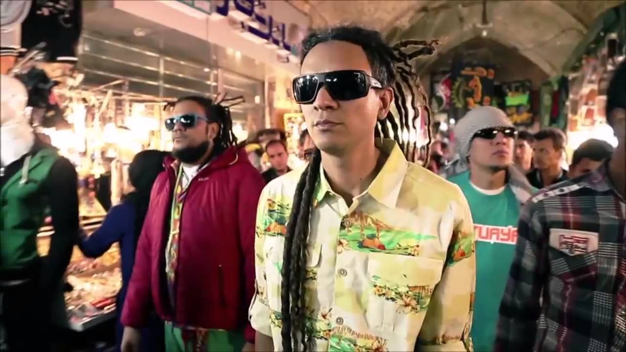 Performance of Venezuelan music band in Tehran - YouTube