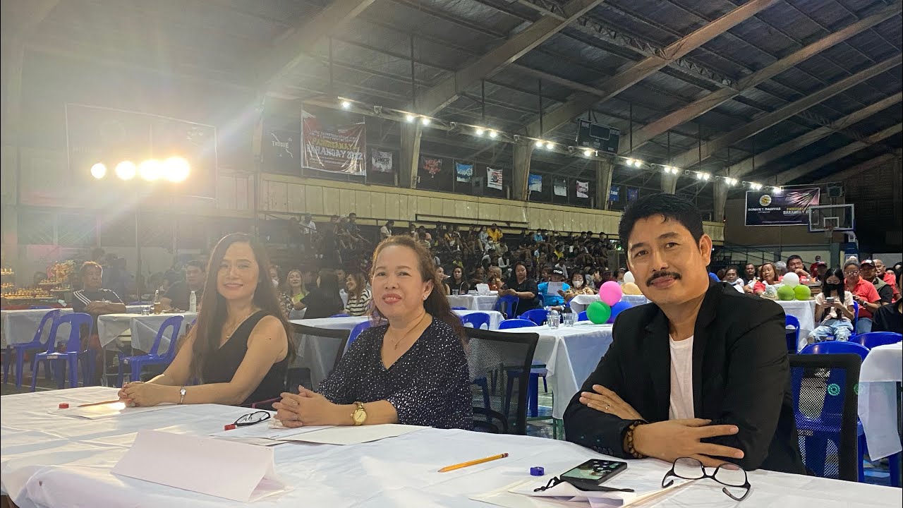 Judge for Singing Contest - YouTube