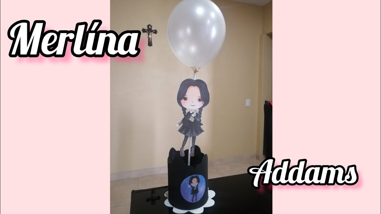 como hacer centros de mesa de merlína con globos 🖤 - YouTube