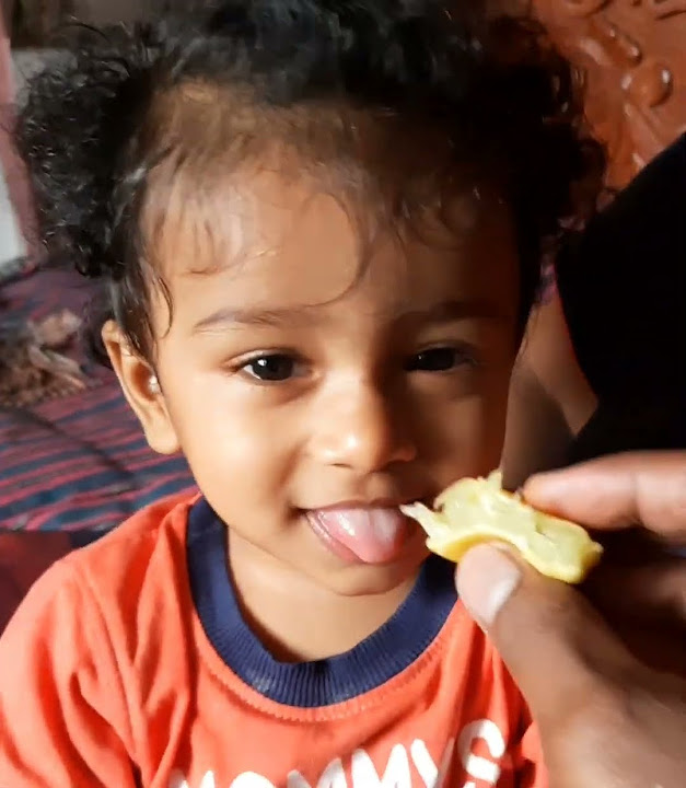 baby try lemon 🍋 for the first time_kayal_reaction 😝😜 kayal story #baby #lemon - YouTube