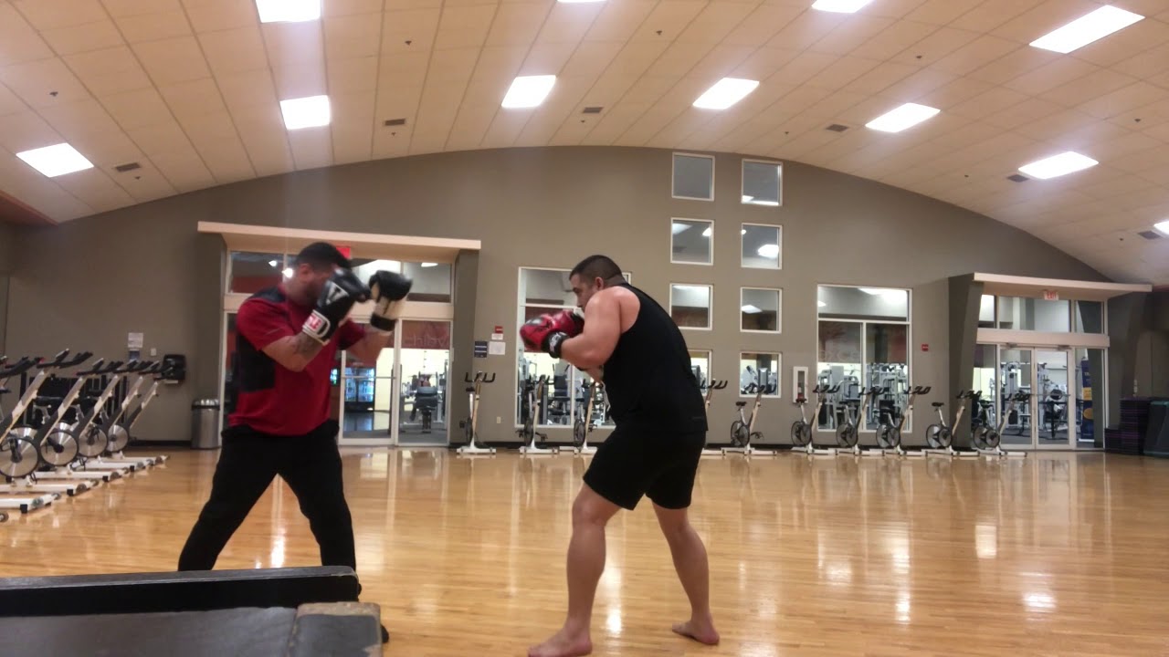 Training with Pro Boxers and sparring - YouTube