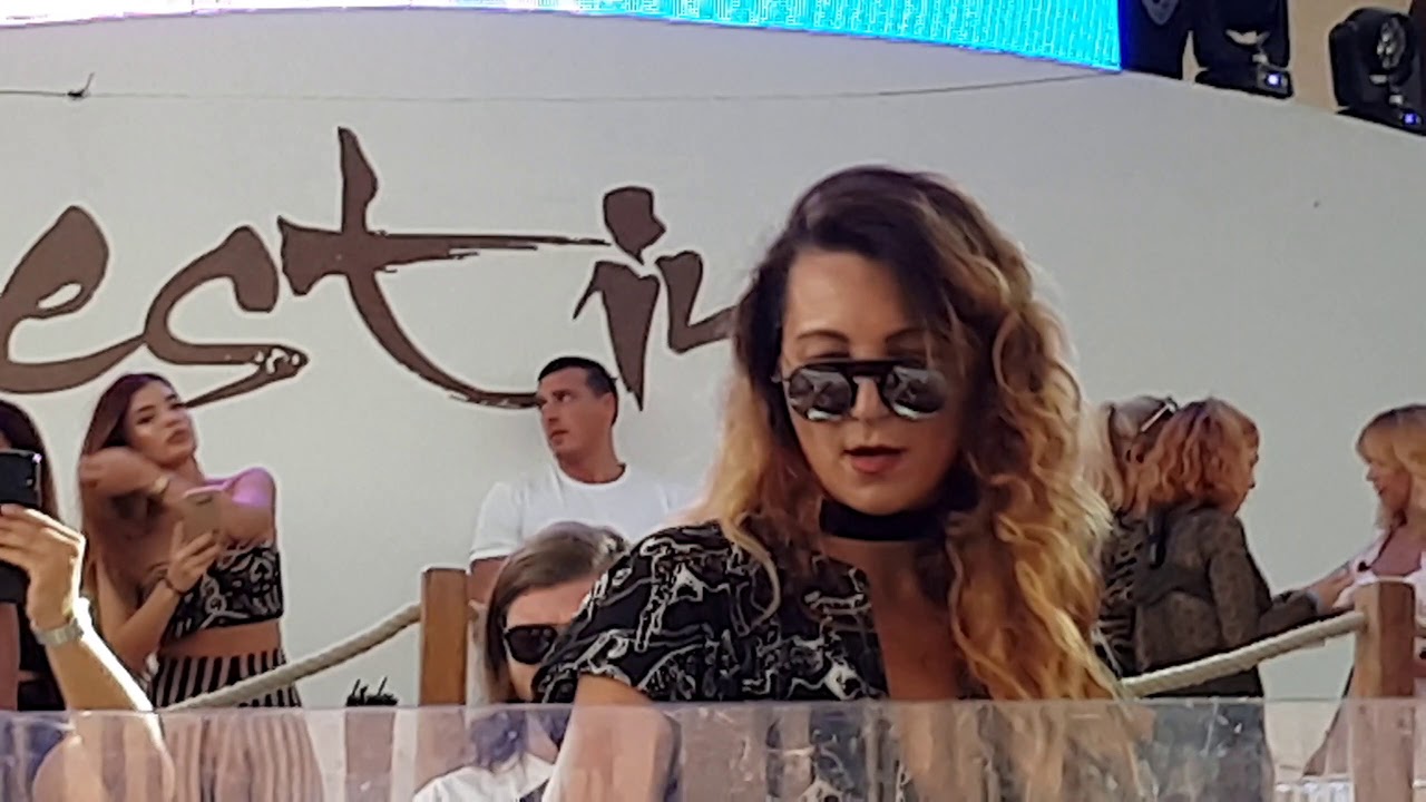 Solomun Live @ Destino Featuring Magdalena 👐 - YouTube
