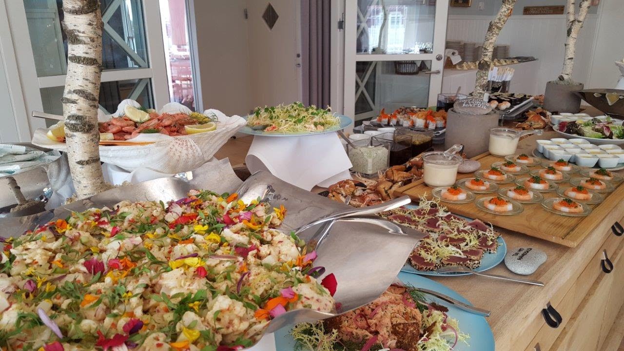 Fisk & skaldyrsbuffet på Ruths Hotel - YouTube