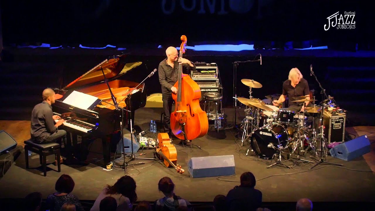 Lars Danielsson Trio [JAZZ JUNIORS 2015] - YouTube