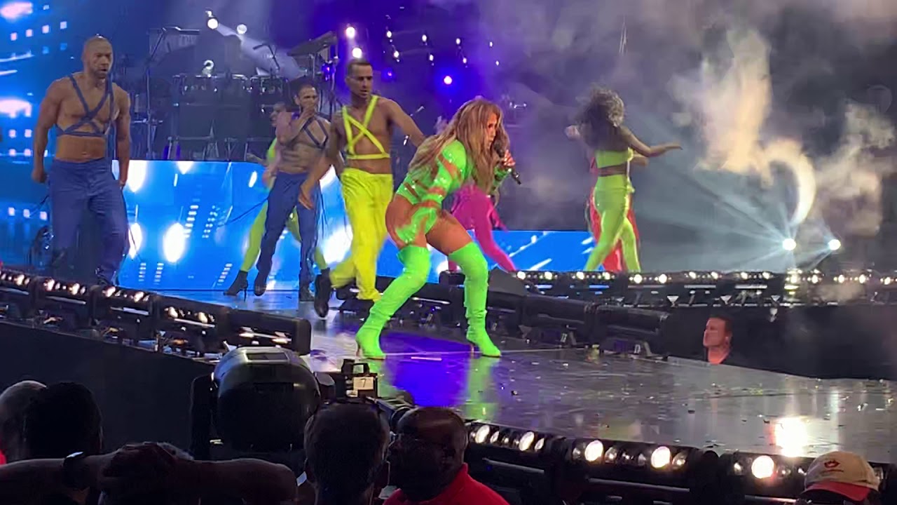 J Lo Summerfest 6/2019 On The Floor - YouTube