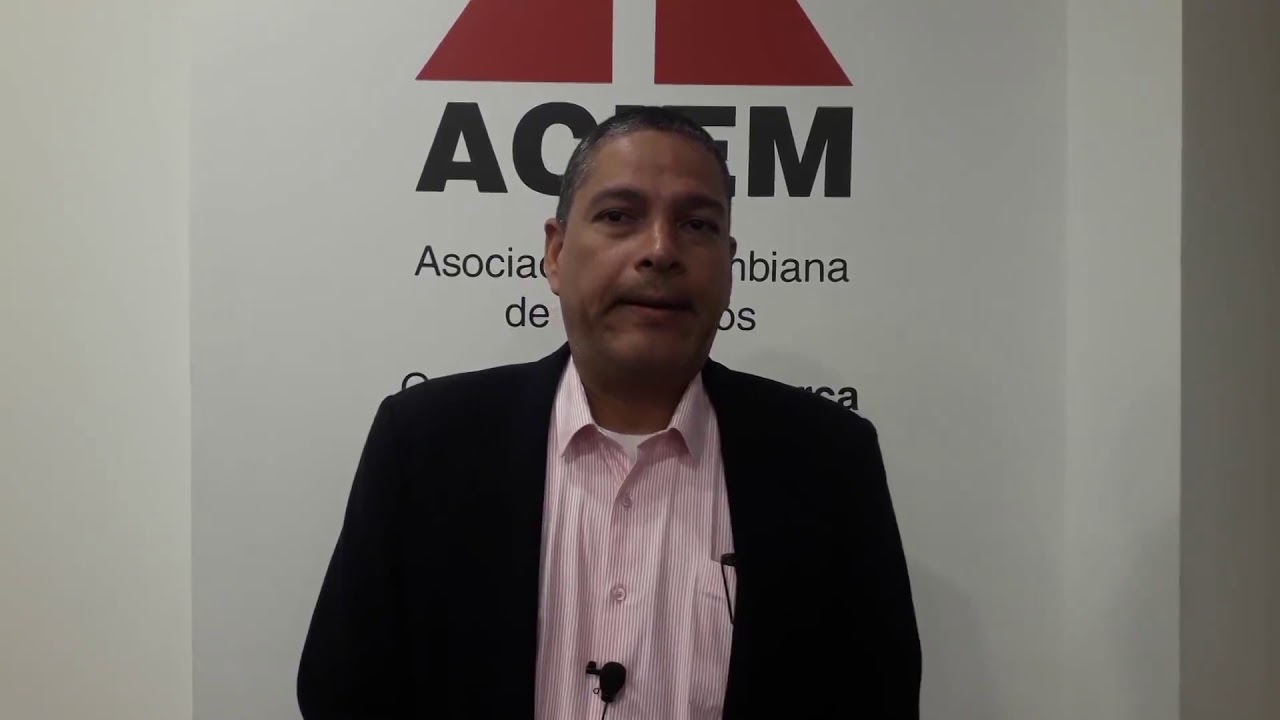 Erwin López, Instructor Curso Planeación Operativa - YouTube