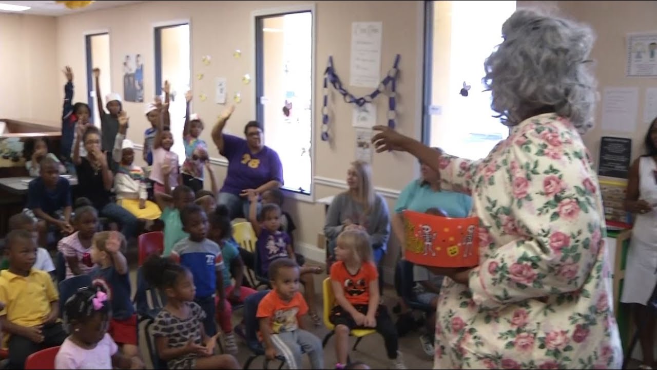 Madea impersonator teaches kids about bullying - YouTube