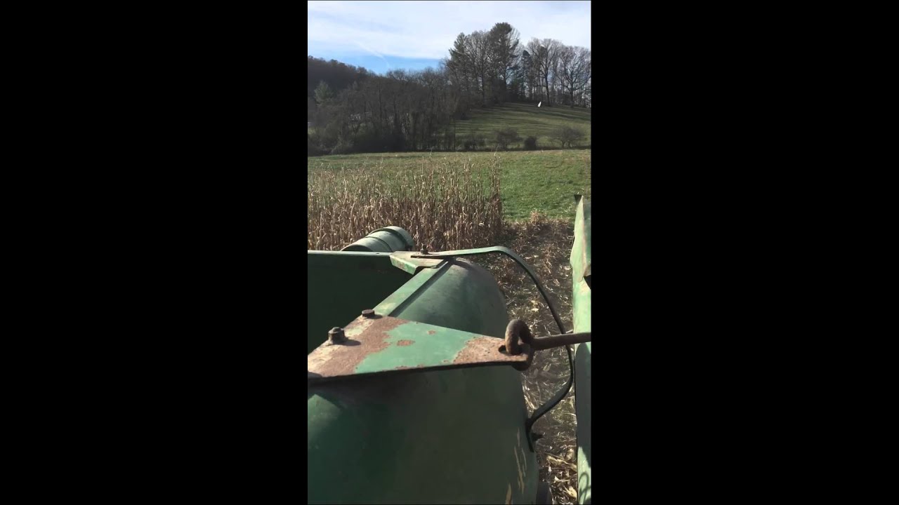 John Deere 45 Combine 1964 Model - YouTube