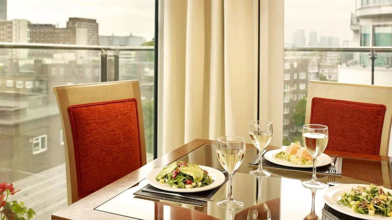 HotelKDM | Review Marlin Apartments - London Bridge Empire Square - YouTube