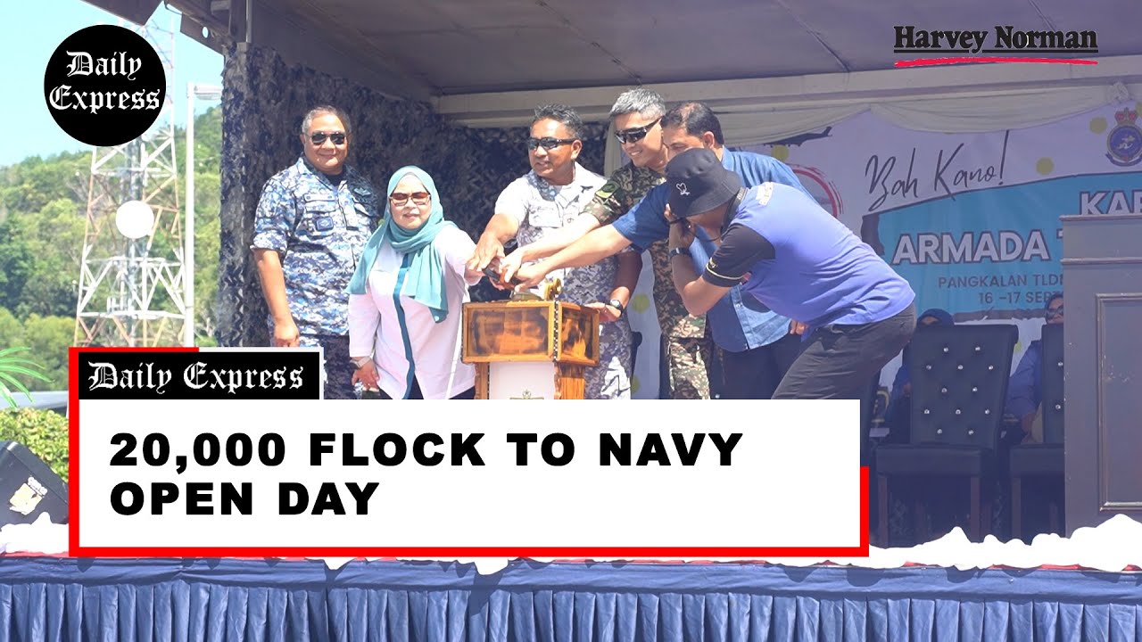 20,000 flock to Navy open day - YouTube