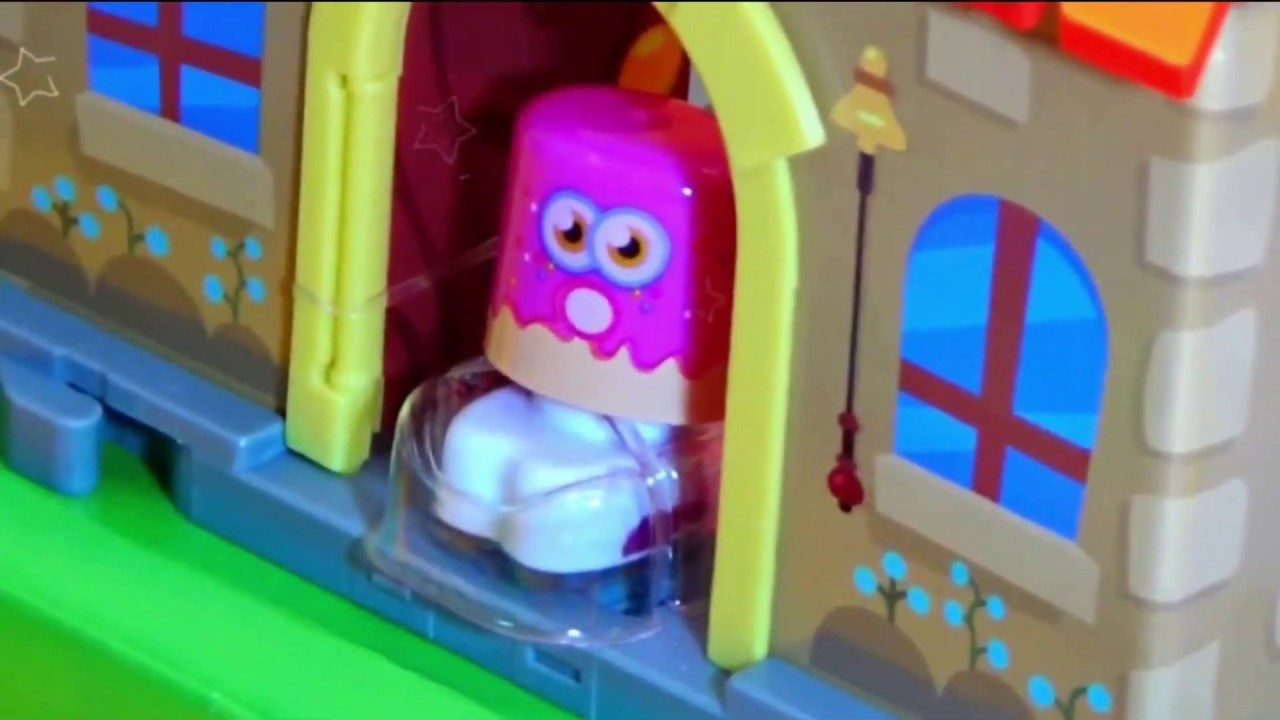Moshi Monster House- Unboxing. Playing n dancing with the Moshlings ...