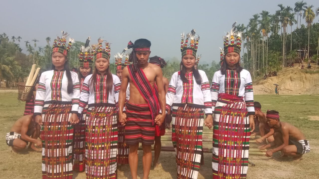 Hmar Cultural Dance Muoldam HYA Branch - YouTube