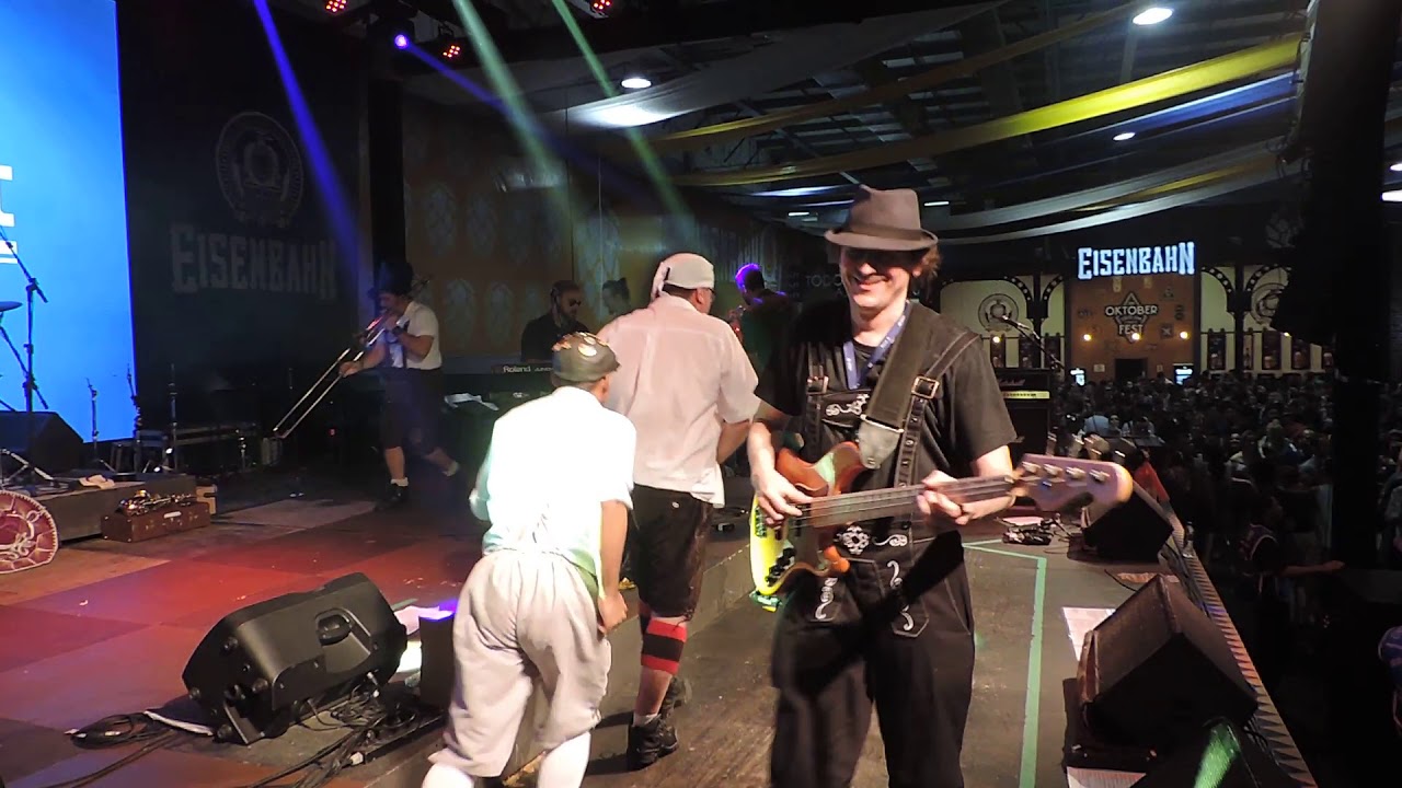 Vox3 Os Alemalukos - 35ª Oktoberfest - 20-10 - YouTube