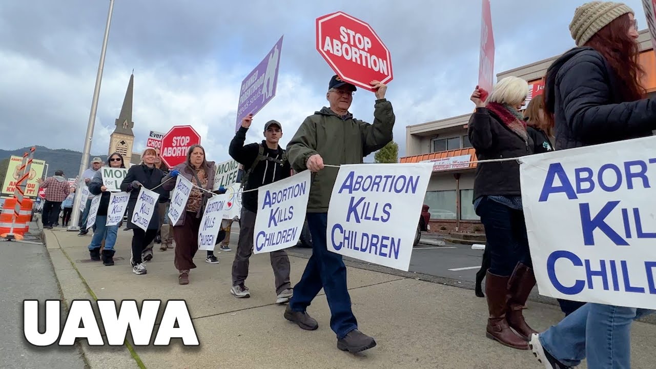 Pro-life and Pro-choice arguments at the Grants Pass March for Life ...