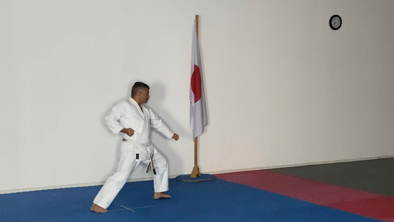 Taikyoku Shodan - Shotokan Karate - YouTube