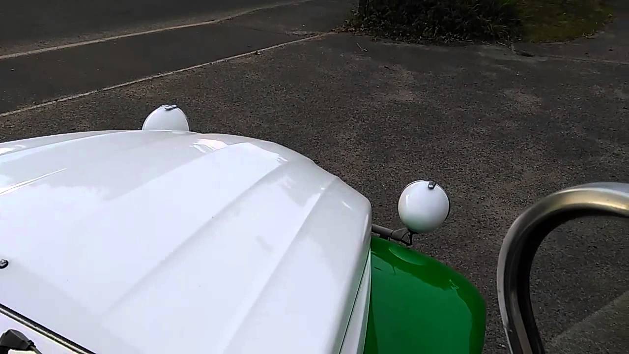 Lowered Citroen 2cv - YouTube