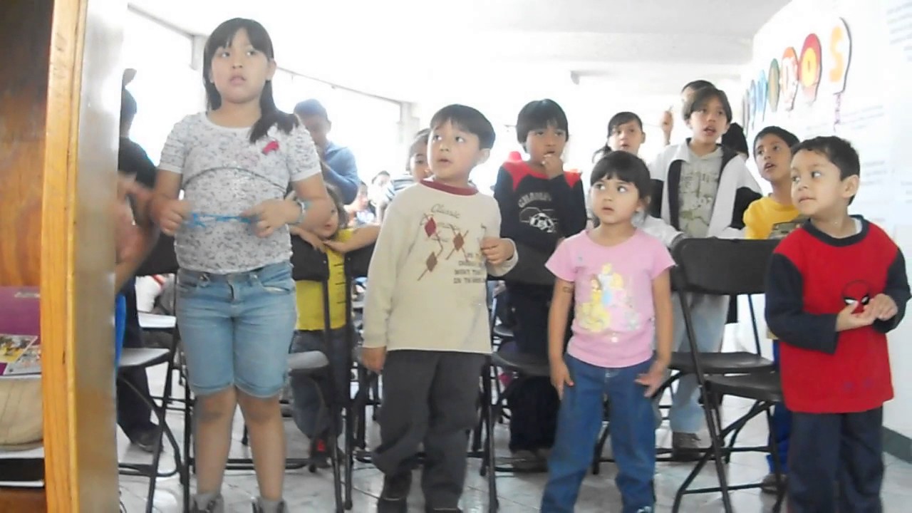 Tule jumping bean song 1 - YouTube