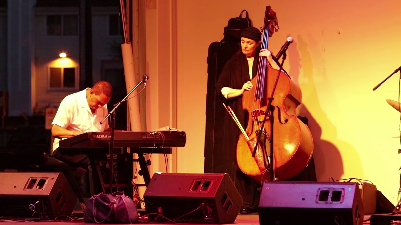 10 Danny Mixon - A Petal Rose (Duke Ellington Cover) - YouTube