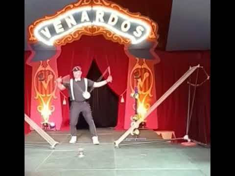 Mr Edge Specializes in comedy and juggling 3 - YouTube
