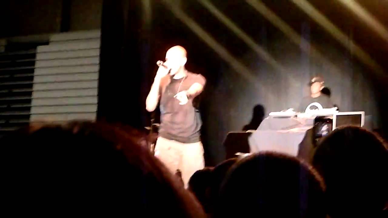 J. Cole - Blow Up (Live @ William Paterson Univ.) [HD] - YouTube