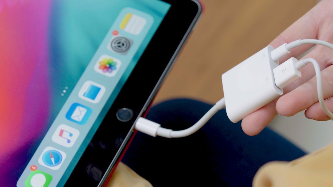 How To Connect A Usb Device To An Ipad Youtube