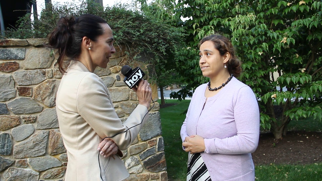 Entrevista con Erika Gutiérrez - YouTube