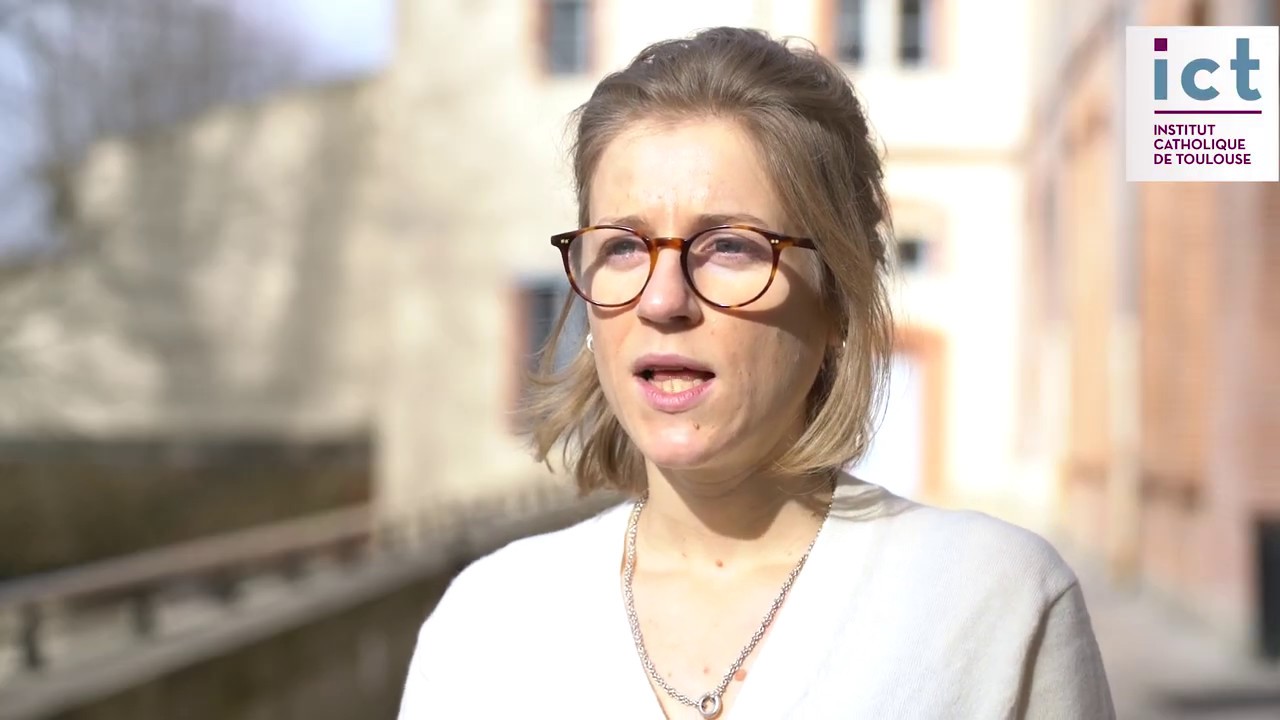 Mathilde T - Doctorante et enseignante, Faculté de philosophie de l ...