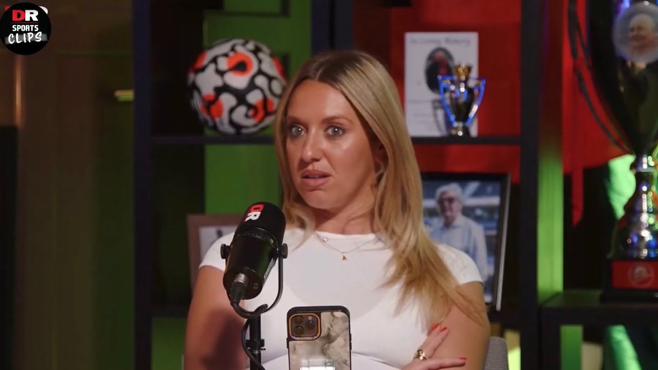 Abbi on if she’s supporting Man City again this season - YouTube