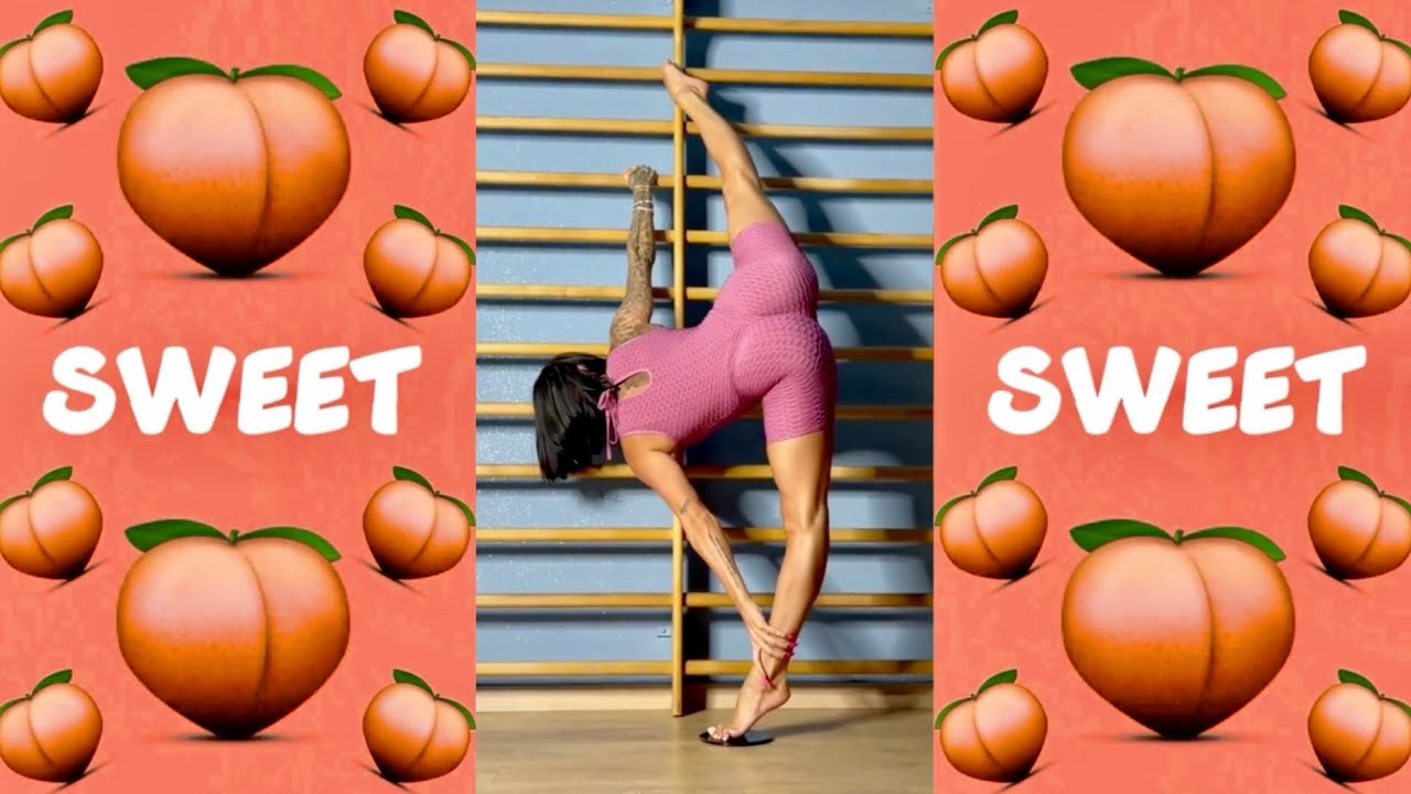Yoga girl flexibility and stretching 🧘‍♀️🍓 TikTok body sweet - YouTube
