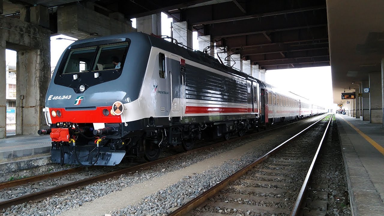 Primo viaggio per le nuove E464 - YouTube