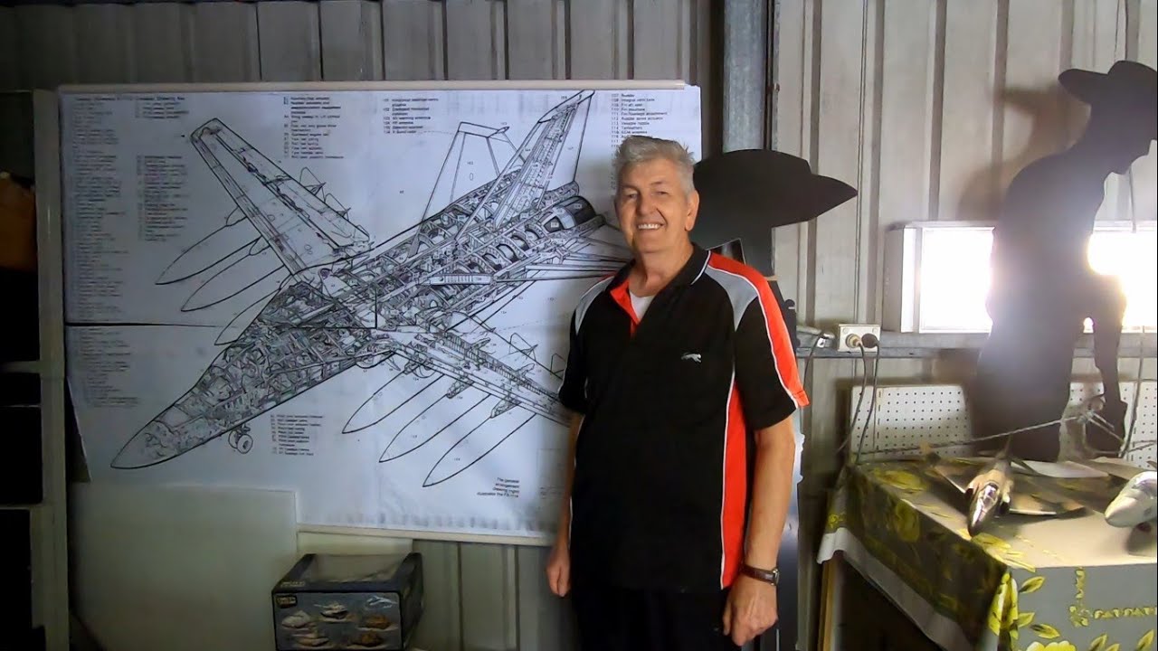 Ep 29. Larry's Model Planes Part 2 - YouTube