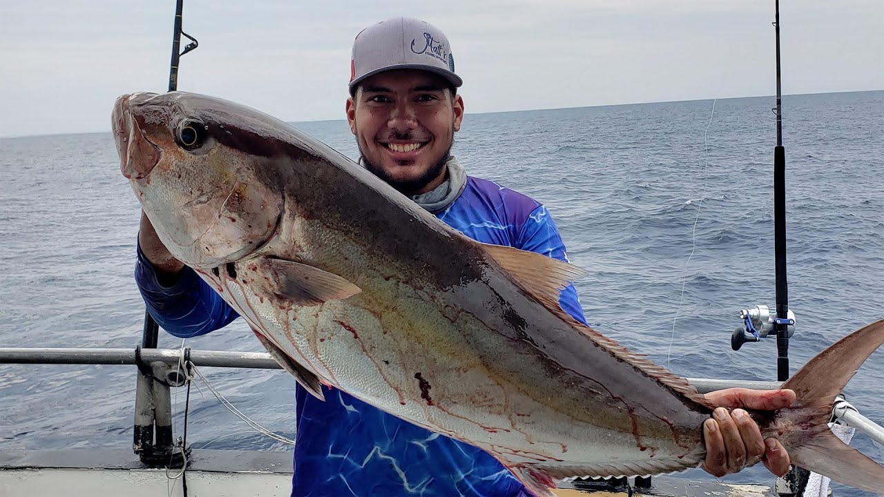 Jigging for Amberjack Port Aransas Texas - YouTube