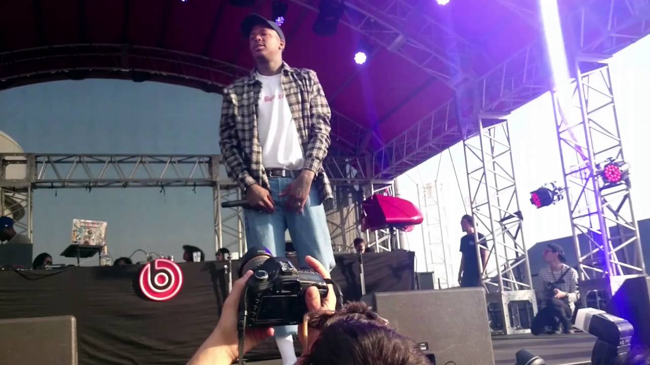 YG Bicken Back Being Bool LIVE TOKYO JAPAN 2016 - YouTube