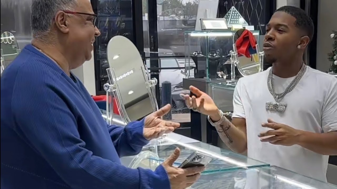 DESHAE FROST BUYS CRAZY! $100,000 DIAMOND CHAIN - YouTube