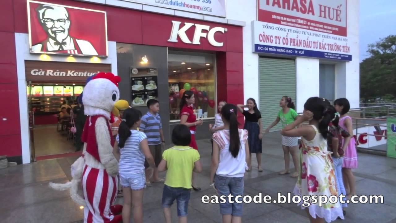 Kids and KFC activity COOP Mart Hue Vietnam - YouTube