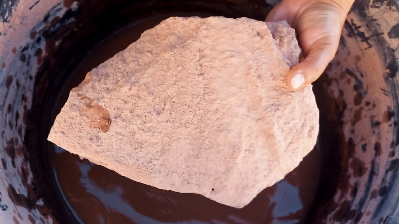Pure Clay Mud dirt asmr | water crumbling - YouTube