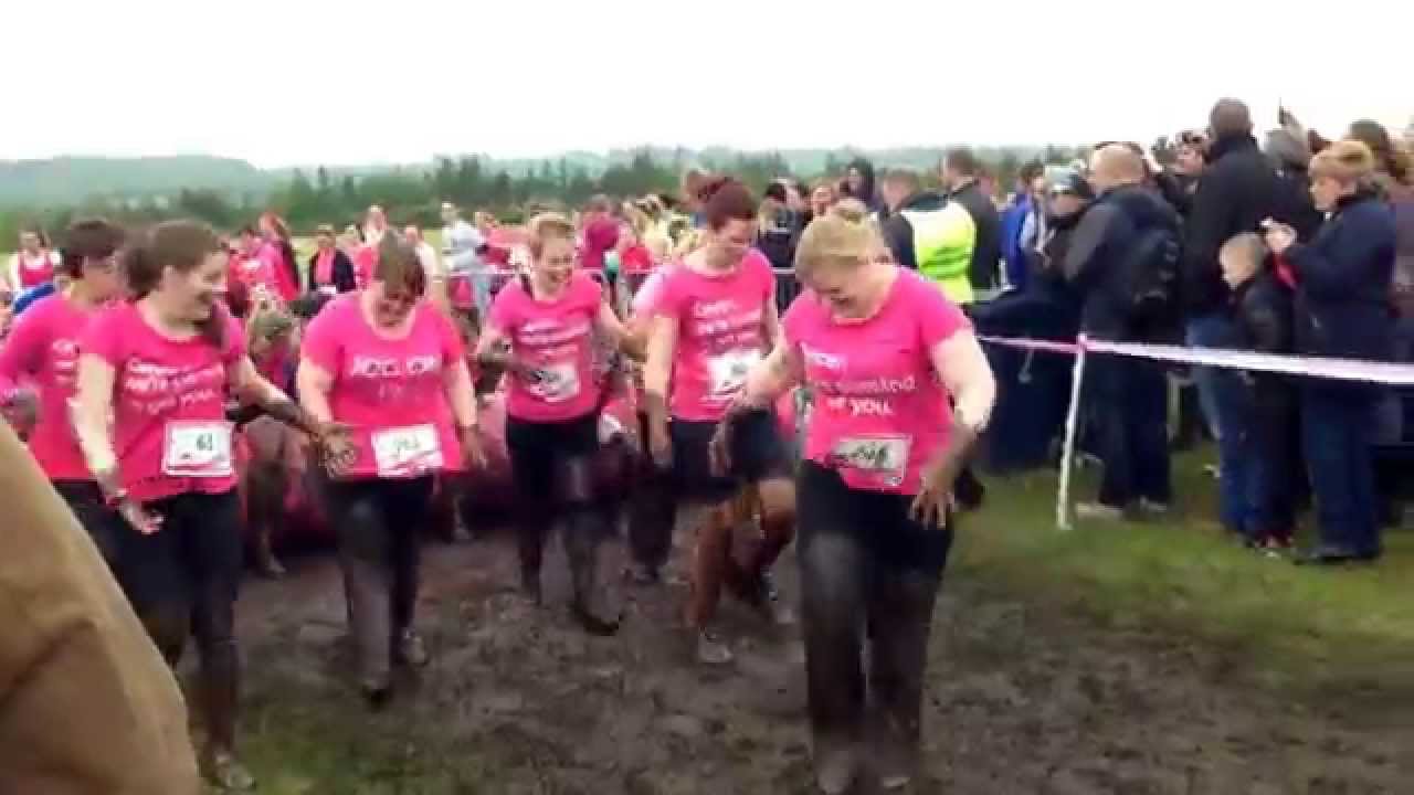 First muddy obstacle at pretty muddy 2014 Herrington park - YouTube