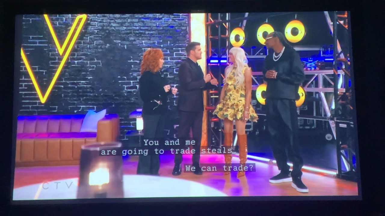 Coaches talking backstage; Trading steals?? 😆 | The Voice Battles Day 4 ...