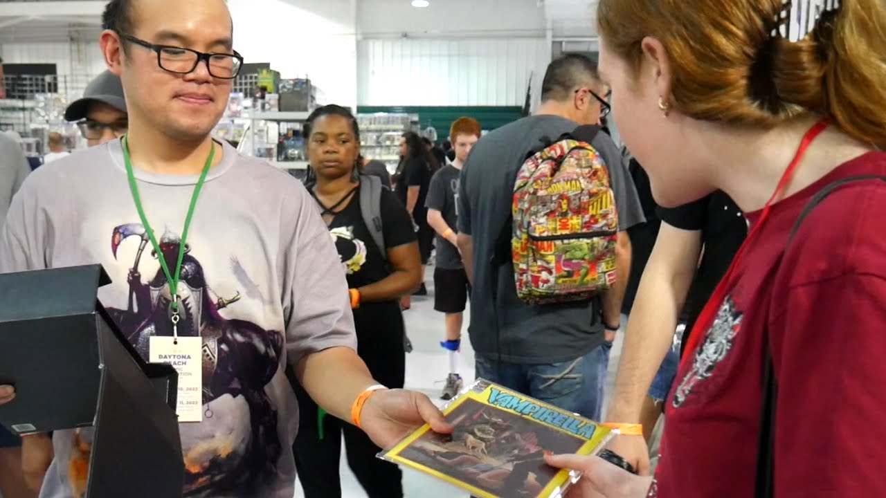 HUGE Deals at Daytona Comic Con 2022! - YouTube