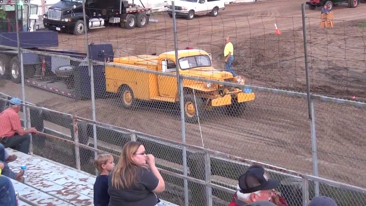 Dodge Power Wagon Truck Pull 2013 Iowa Rally - YouTube