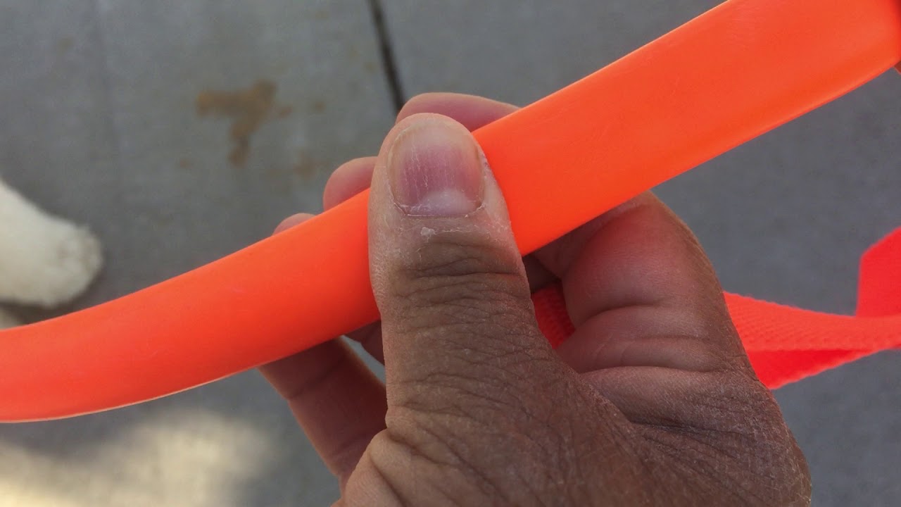 WACKY WALK'R URBAN SHORT LEASH - YouTube