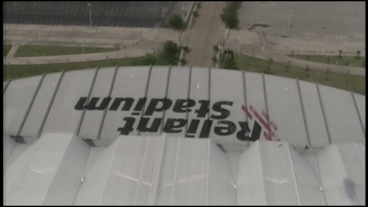 2002 - Reliant Stadium opens - YouTube