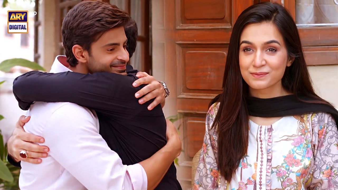 Bohat Bohat Mubarak Ho Zaheen | BEST MOMENT #WohPagalSi - YouTube