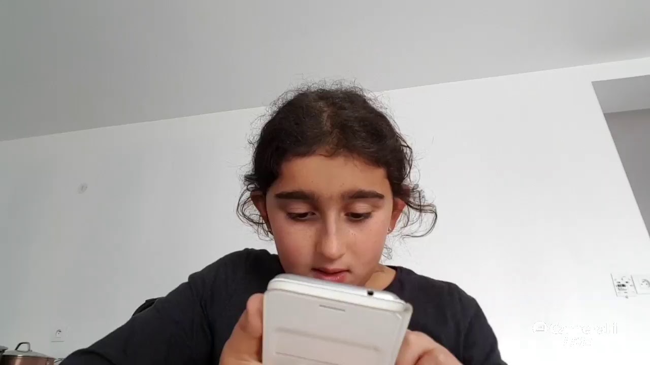 je fais mes devoirs - YouTube