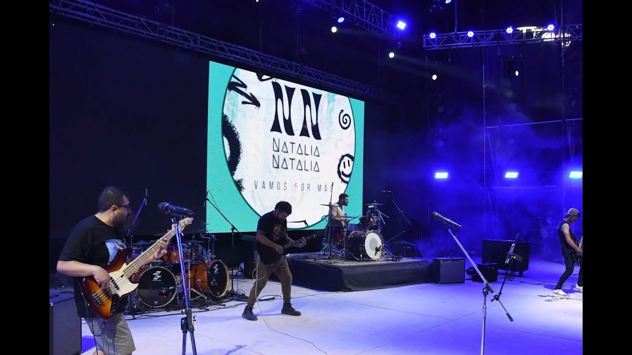 NATALIA NATALIA EN VIVO - CHIVO ROCK - YouTube